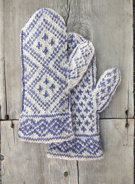 Ravelry: Quandary Peak Mittens pattern by Sunne Meyer