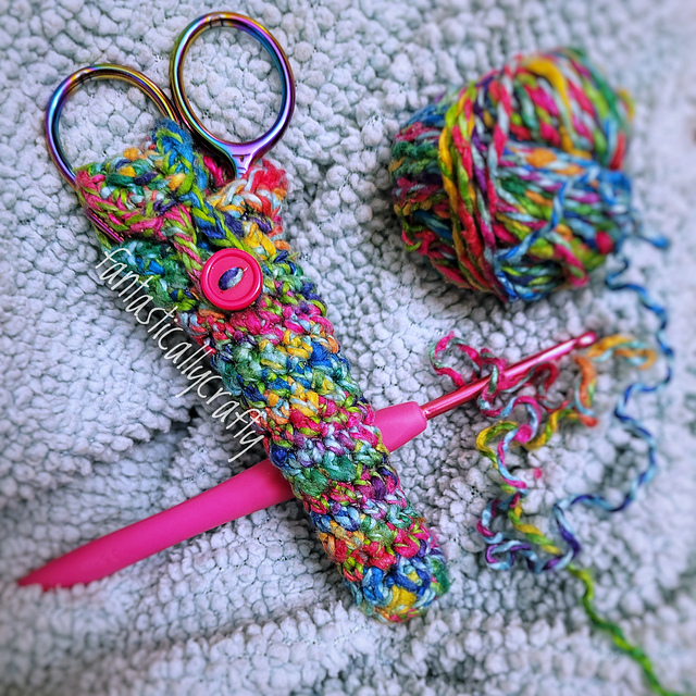 Ravelry: Rainbow Snips DIY scissor case pattern by Fantastically Crafty