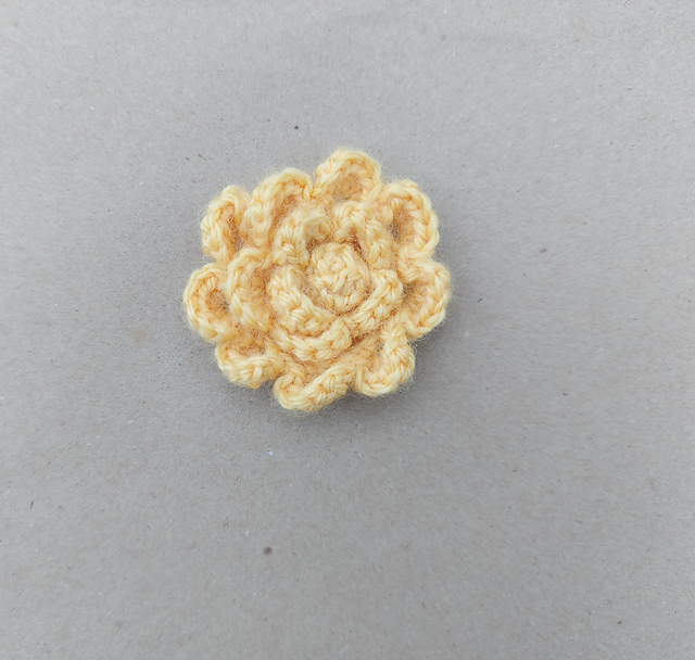 Ravelry: Crochet Flower pattern by Cleckheaton