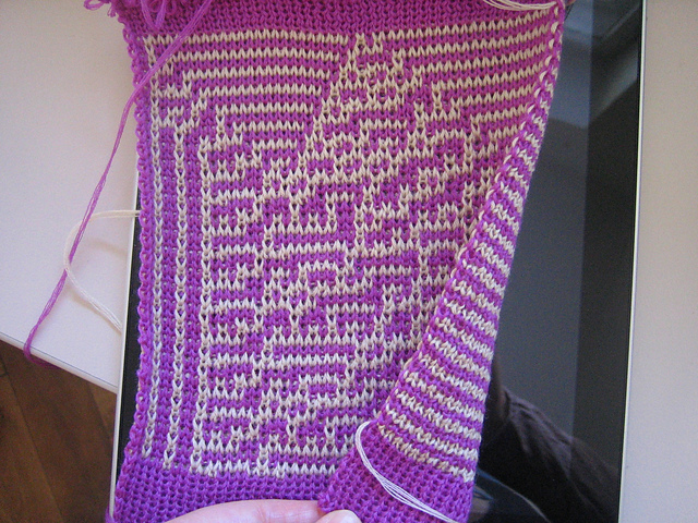 Ravelry: fbz's 1d elementary cellular automata blanket test