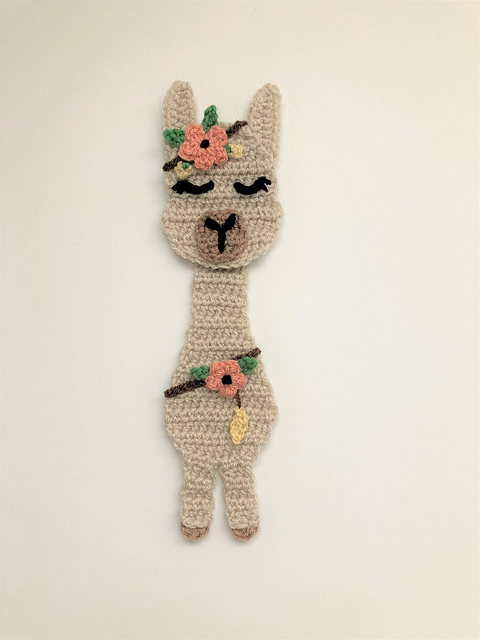 Ravelry: Lady Llama Applique pattern by Fiona Wilkinson