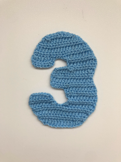 Ravelry: Large Number 3 pattern by Fiona Wilkinson