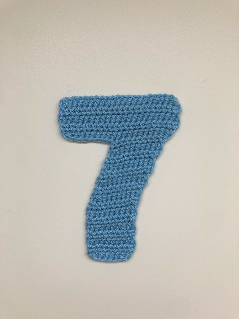 Ravelry: Large Number 7 pattern by Fiona Wilkinson