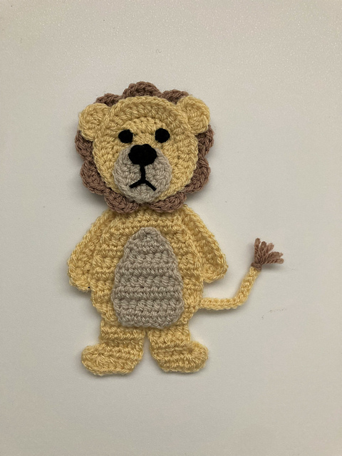 Ravelry: Standing Lion Applique pattern by Fiona Wilkinson