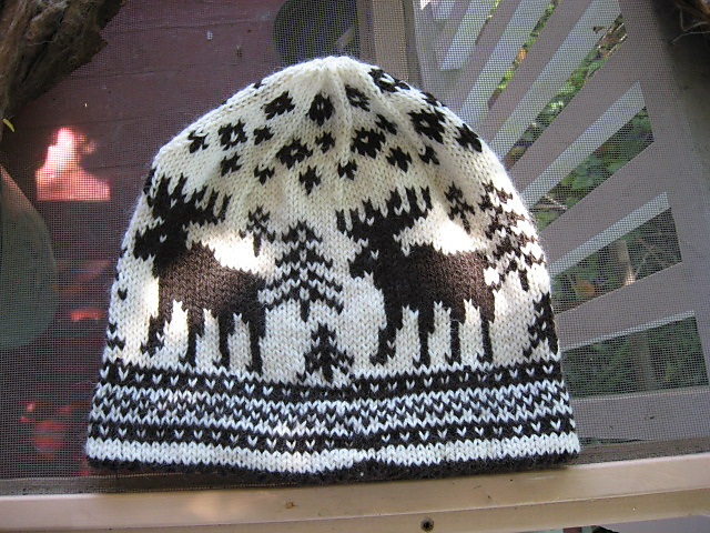 Ravelry: Moose Hat pattern by Duffy Stephens