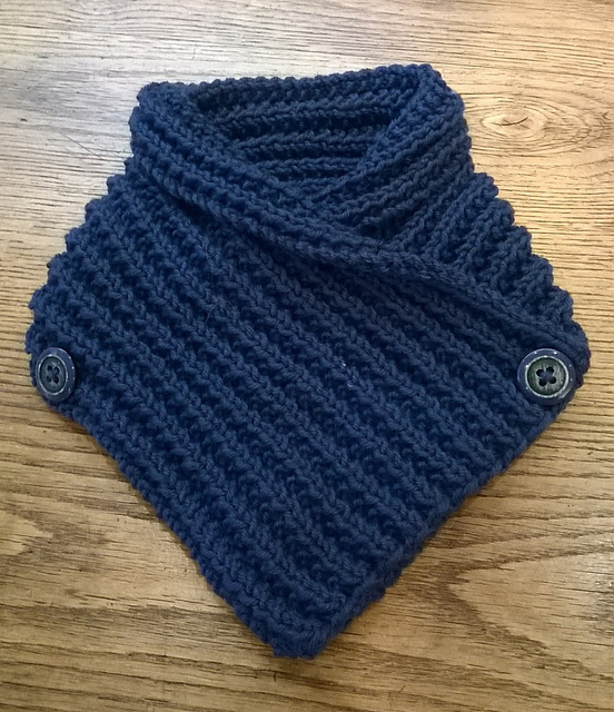 Ravelry: col boutonné pattern by Fibres Collection