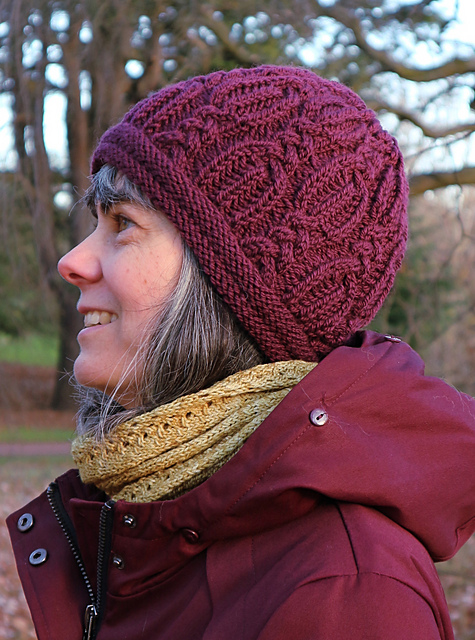 Ravelry: Dusky pattern by Dagmar Mora