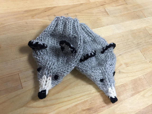 Ravelry: Fox Mittens pattern by Mitzy Moore