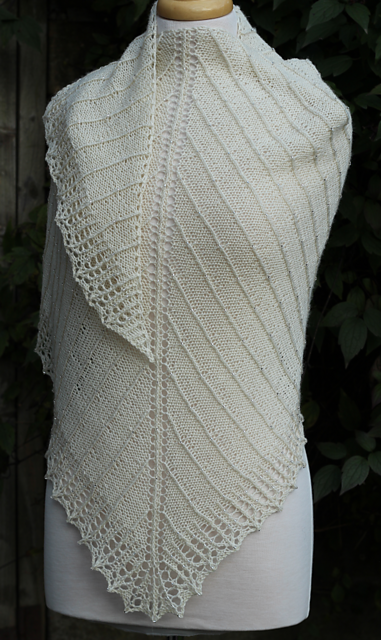 Ravelry: Imbolc pattern by Sue Beard