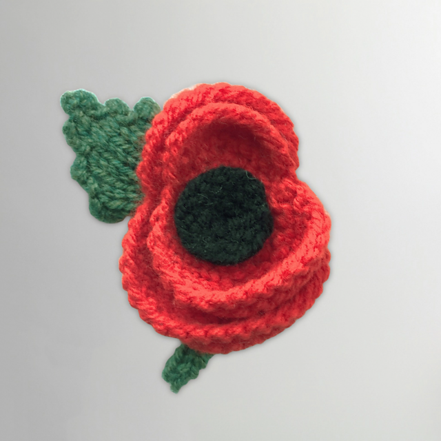 Ravelry: Poppy Brooch pattern by Amanda Berry