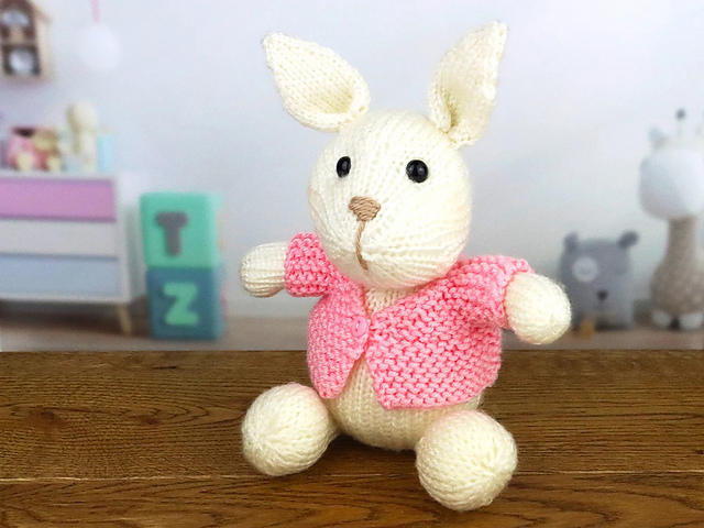 Ravelry: Bunny pattern by Amanda Berry