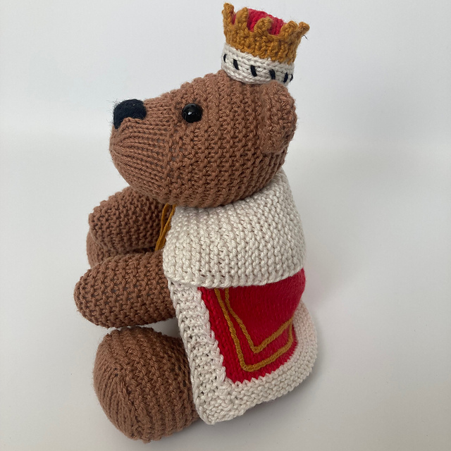 Ravelry: fluffandfuzz's Charles Coronation Bear