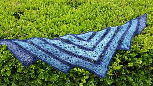 Ravelry: Truncated Triangle pattern by Margo Bauman