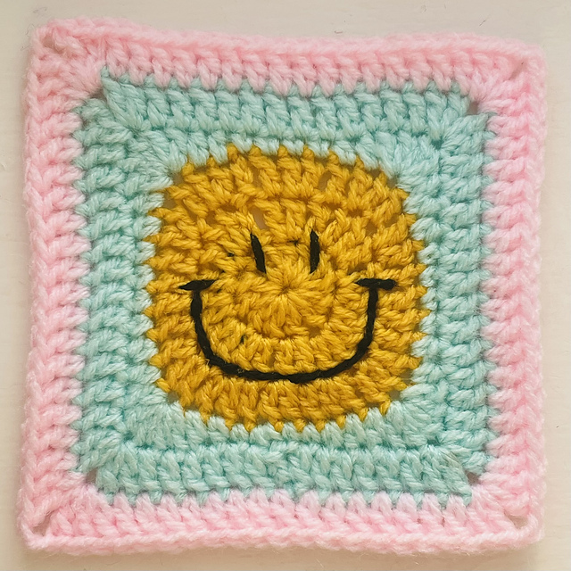 Ravelry: Smiley Face Granny Square pattern by Forest Threads