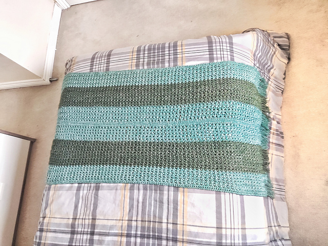 Ravelry: Bed runner pattern by Susanna Biaye