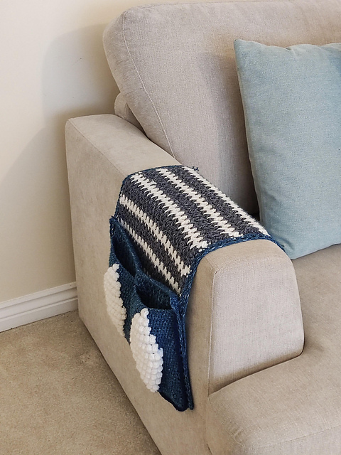Ravelry: Elegance Armchair Caddy pattern by Susanna Biaye
