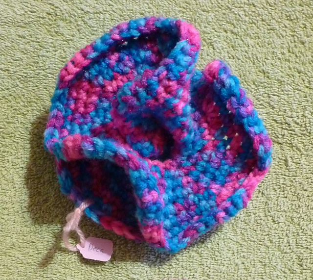 Ravelry: Depthless Decagon pattern by Laura Gilkey