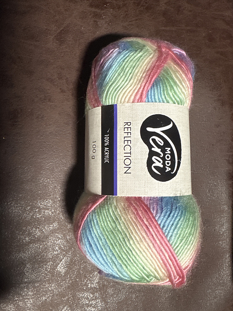 Ravelry: Moda Vera Reflection