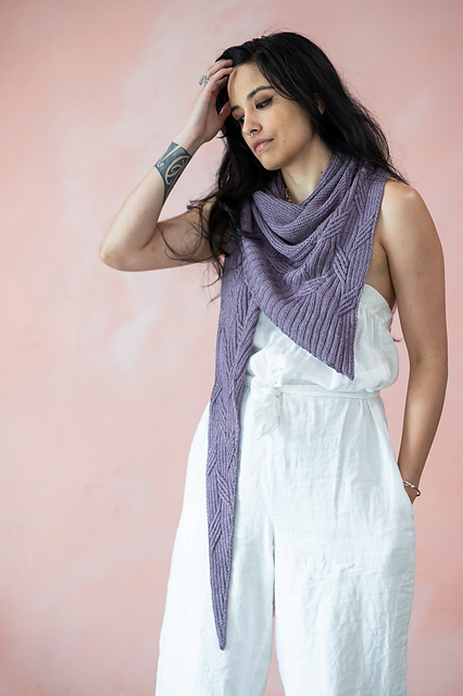 Ravelry: Contemplation Shawl pattern by Francoise Danoy