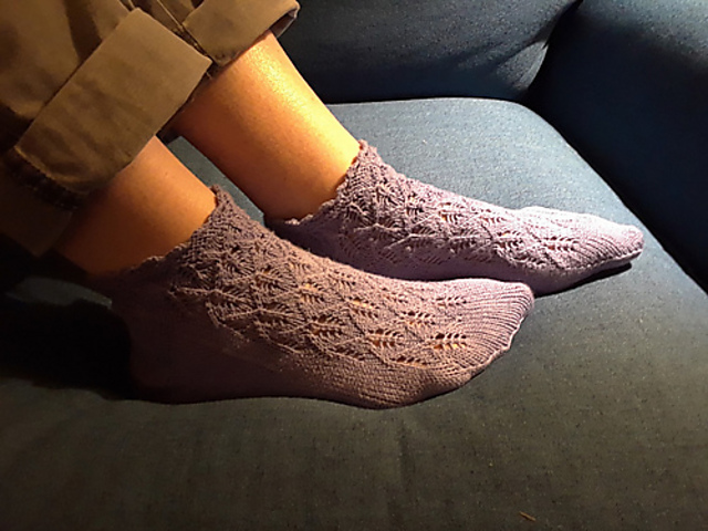 Ravelry: Fern Shorties...or Long-ies pattern by Fran Lorie