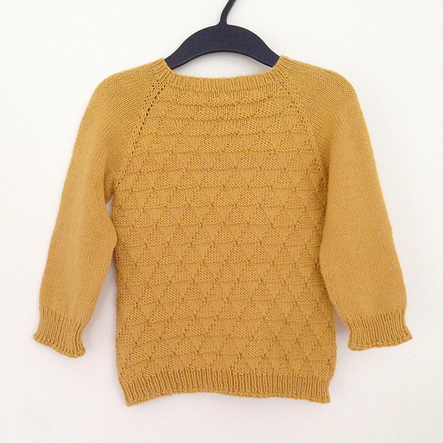 Ravelry: Tetrahedron pattern by Frauke Ludwig