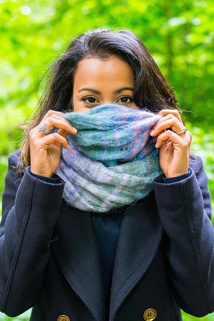 Ravelry: NORTHERN LIGHTS snood pattern by Freda Moss Designs