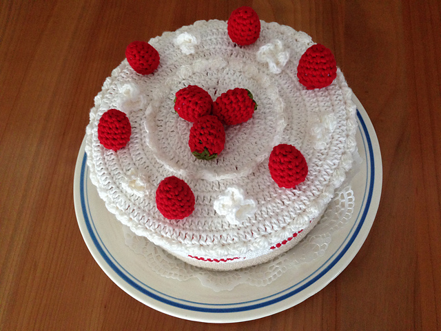 Ravelry: AMU-152 Birthday Cake pattern by Hamanaka Kikaku (ハマナカ企画)