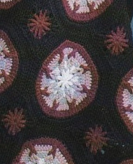 Ravelry: Round Star pattern by Anne Oakleaf