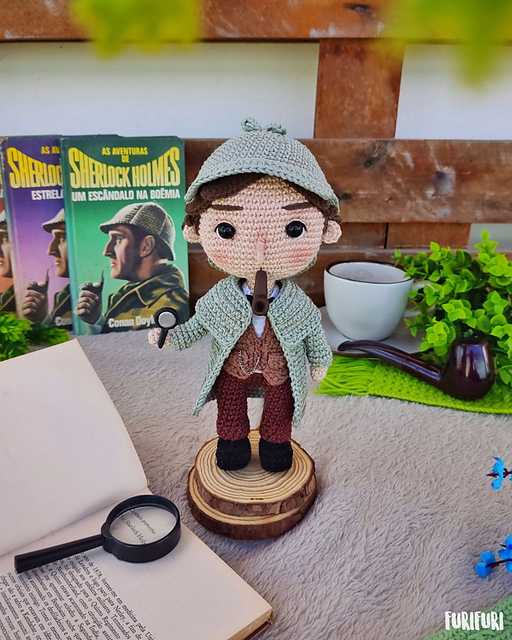 Ravelry: Sherlock Holmes Amigurumi pattern by Ana Karolina Ramalho