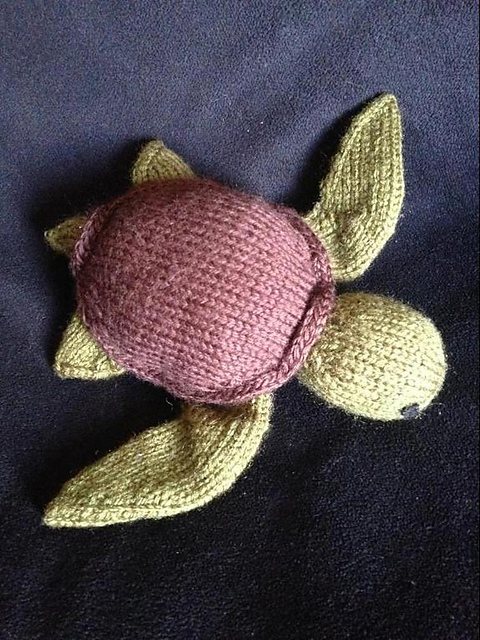 Ravelry: Honu the Sea Turtle pattern by Cat and the Fiddle Yarnworks