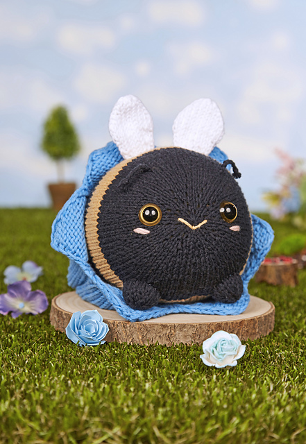 Ravelry: Bunblebee and Flower pattern by Barbara Prime