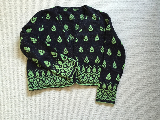 Ravelry: Jade pattern by Kim Hargreaves