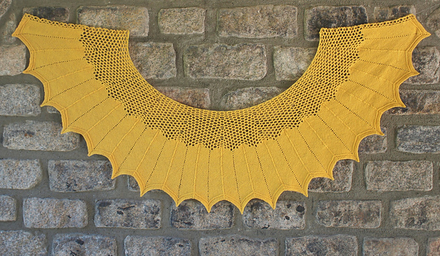 Ravelry: Suffrage pattern by Naomi Parkhurst