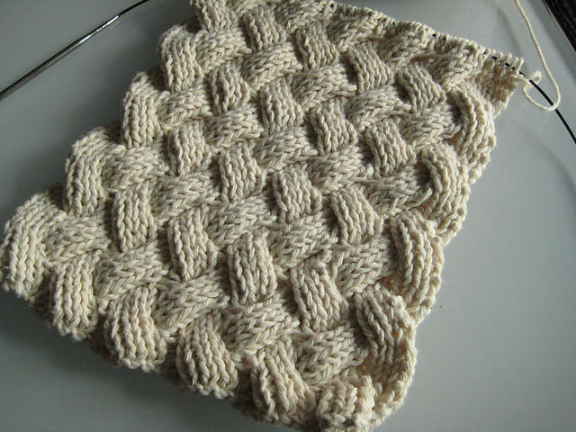 Ravelry: ghanima's Lamar scarf