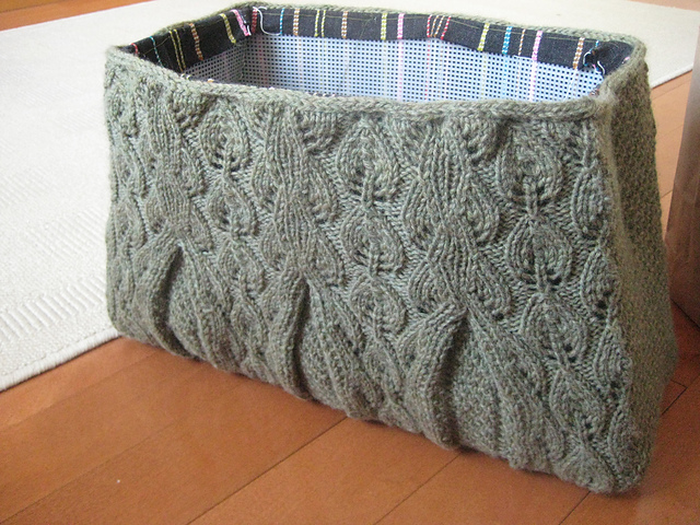 Ravelry: ghanima's Lacey Leaf Satchel
