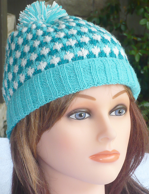 Ravelry: Tri-Color Tuck Hat pattern by Ginny Schweiss