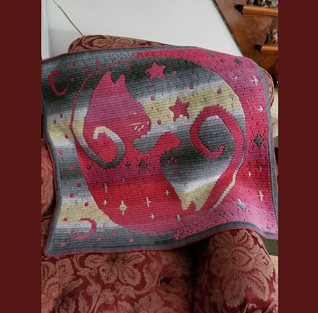 Ravelry: Cuddle Cats pattern by Juli Gittinger