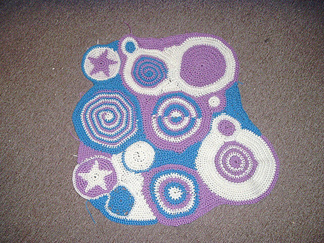 Ravelry: The Blankie pattern by Callie Janoff