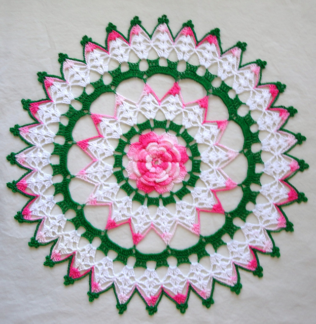 Ravelry: gmarox2's Rhapsody Rose Doily