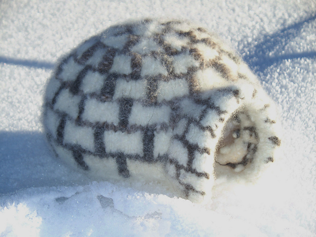 Ravelry: Rachel's Igloo pattern by Ellen's Wooly Wonders