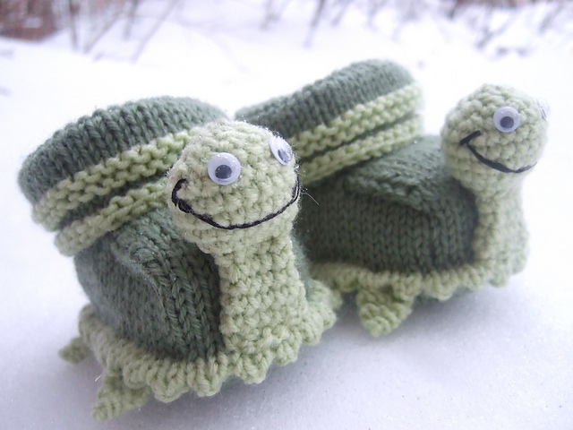 Ravelry: Baby booties Turtles pattern by Oksana Mik