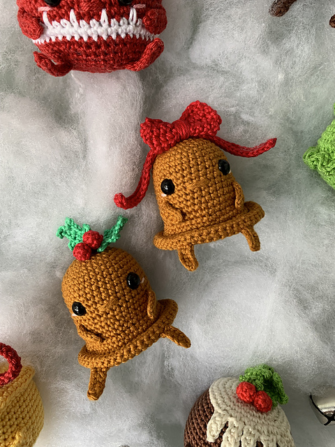 Ravelry: Christmas Bell Mini pattern by Grace Robson