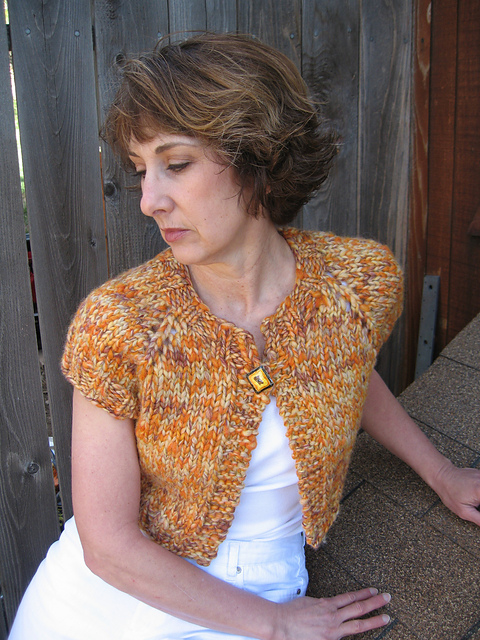 Ravelry: # 286 Bulky Shrug pattern by Diane Soucy
