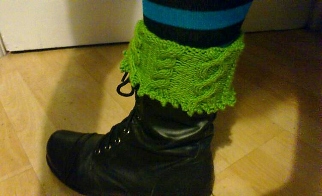 Ravelry: Tod Toppers pattern by Sam Parfitt