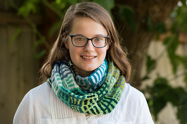 Ravelry: Undulating Lines pattern by Becky Greene