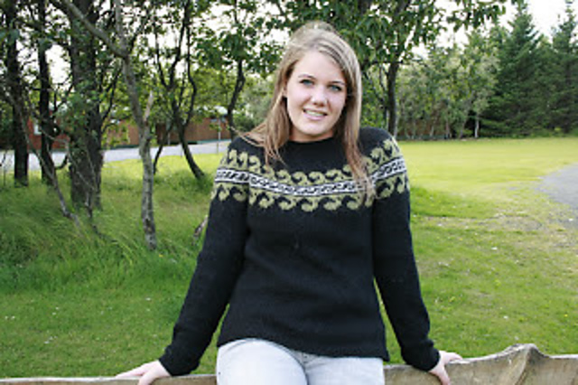 Ravelry: Brák pattern by Guðbjörg Dóra Sverrisdóttir