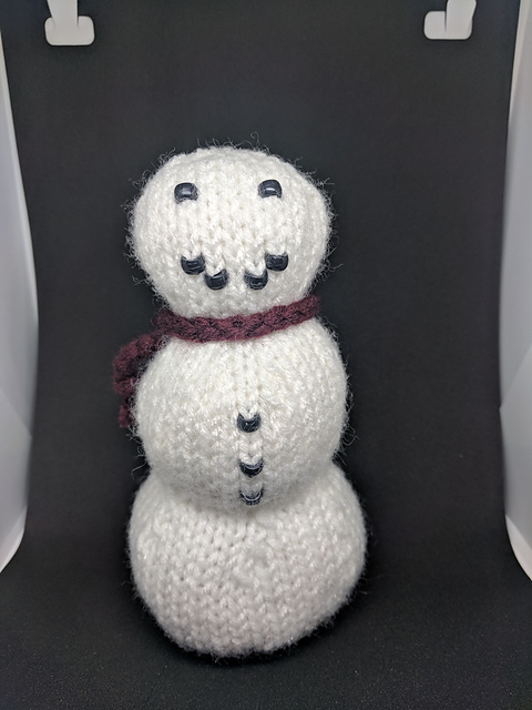 Ravelry: Stuffed Snowman pattern by Samantha Schroeter