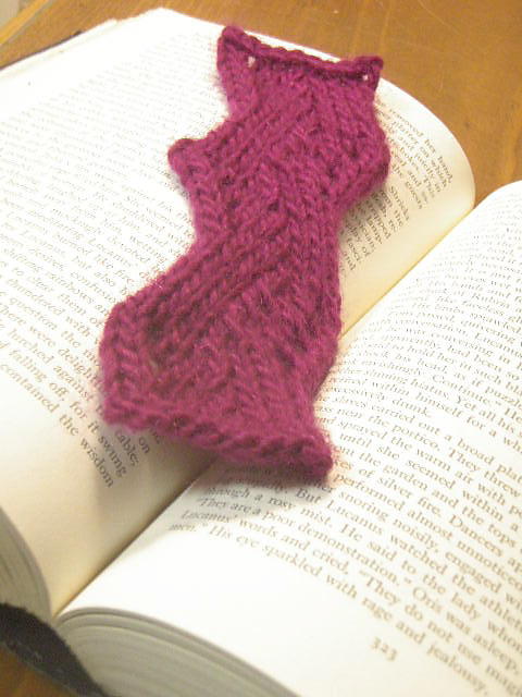 Ravelry: Bookmarks 2 Ways pattern by Laura Reichhardt