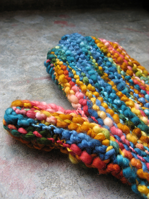 Ravelry: Tosca Sideways Mittens pattern by Gaspereau Valley Fibres