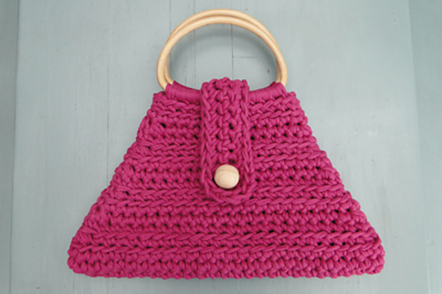 Ravelry: zpagetti bag Triangle pattern by Carla Haak at Home